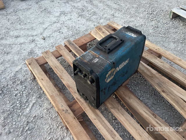 2011 Miller CST-280 280 A Electric Welder | Ritchie Bros. Auctioneers