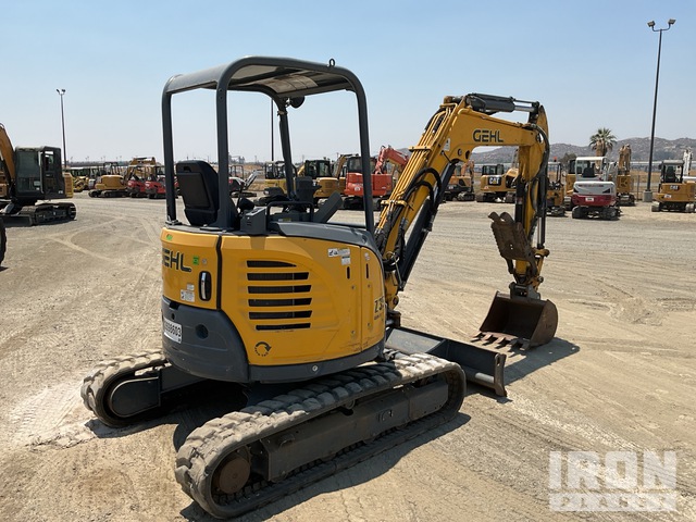 2018 Gehl Z35 Mini Excavator in Perris, California, United States ...