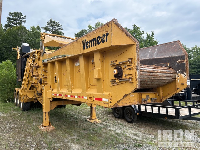 2015 Vermeer HG6000 Tri/A Horizontal Grinder in Stanley, North Carolina ...