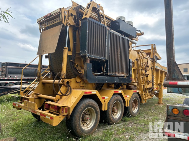 2015 Vermeer HG6000 Tri/A Horizontal Grinder in Stanley, North Carolina ...