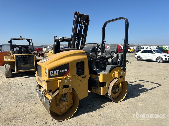 2018 Cat CB24B Double Drum Roller | Ritchie Bros. Auctioneers