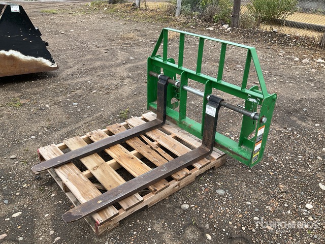 Frontier 48 in Tractor Pallet Forks | Ritchie Bros. Auctioneers