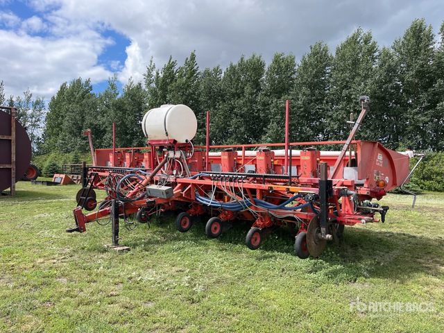 Gruse VL 20KSZ 8 Row Potato Planter | Ritchie Bros. Auctioneers