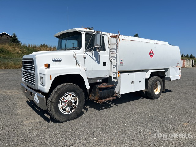 1992 Ford L8000 4x2 Fuel Truck | Ritchie Bros. Auctioneers