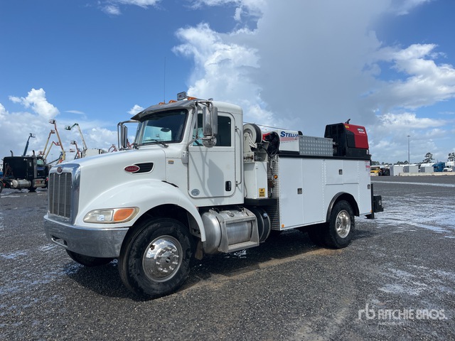 2015 Peterbilt 337 4x2 Service Truck | Ritchie Bros. Auctioneers