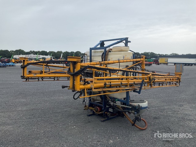 1996 Sieger SMA 23 m 3-Point Hitch Sprayer | Ritchie Bros. Auctioneers