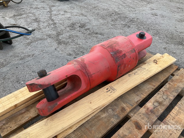 Auger Part Attachment | Ritchie Bros. Auctioneers