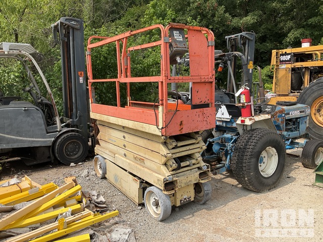 2003 JLG 2632E2 Electric Scissor Lift (Inoperable) in Prosperity, South ...