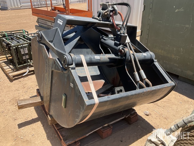 Kinshofer KM602 Clamshell Grapple Bucket in Yermo, California, United ...