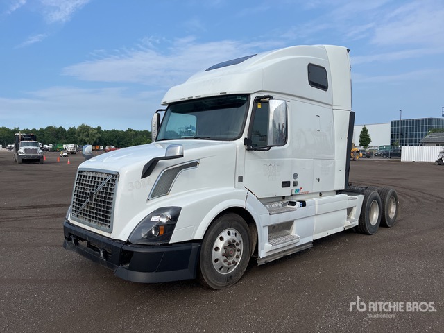 2016 Volvo VNL 6x4 T/A Sleeper Truck Tractor | Ritchie Bros. Auctioneers
