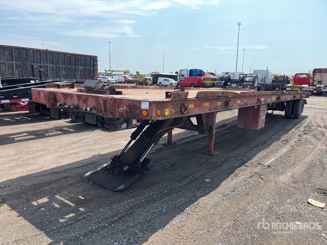 2000 Landoll 330 16 ft S/A Sliding Axle Trailer | Ritchie Bros. Auctioneers