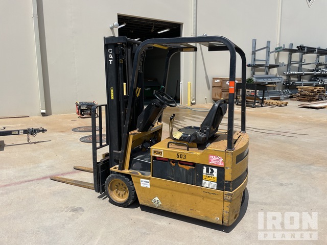 1992 Cat F-30 2550 lb Electric Forklift in Broken Arrow, Oklahoma ...