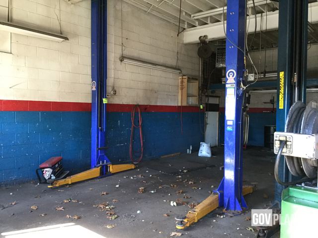 Forward SL12000-OHP Surface Mount Two Post Hydraulic Auto Lift-L-018 in ...