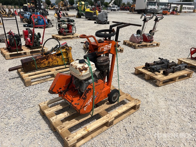 1999 Norton Clipper C99 Asphalt Cutter | Ritchie Bros. Auctioneers