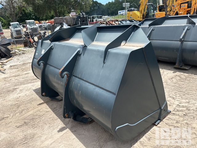 Hyundai HL960A 114 in 4.30 cyd Wheel Loader Bucket - Fits Hyundai ...