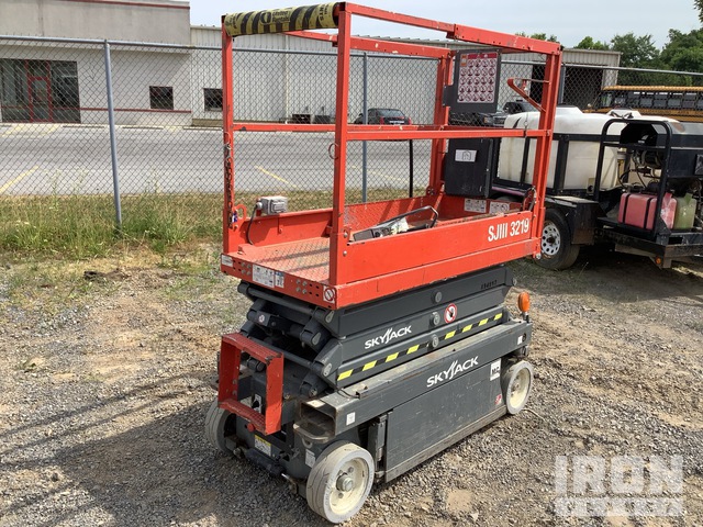 2016 Skyjack SJIII-3219 Electric Scissor Lift in Duncansville ...