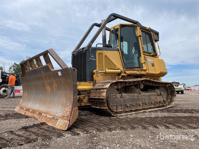 2004 John Deere 700H Crawler Dozer | Ritchie Bros. Auctioneers