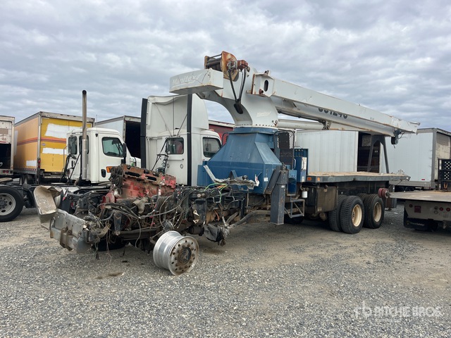 Manitex Straight Boom on 2010 Peterbilt 367 6x4 Boom Truck (Inoperable ...