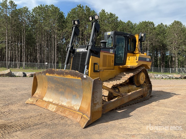 2004 Cat D7R Series II Crawler Dozer | Ritchie Bros. Auctioneers