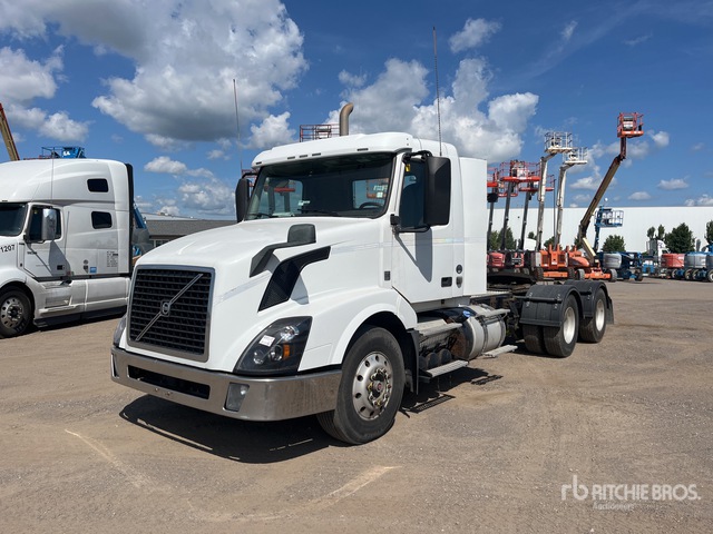 2018 Volvo VNL 6x4 T/A Day Cab Truck Tractor | Ritchie Bros. Auctioneers