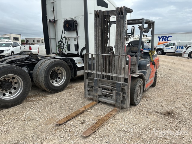 2021 Toyota 8FD35U 7050 lb Pneumatic Tire Forklift (Inoperable ...
