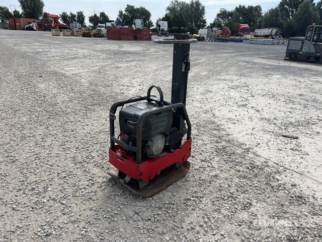 2016 Chicago Pneumatic MV244 Vibratory Plate Compactor | Ritchie Bros ...