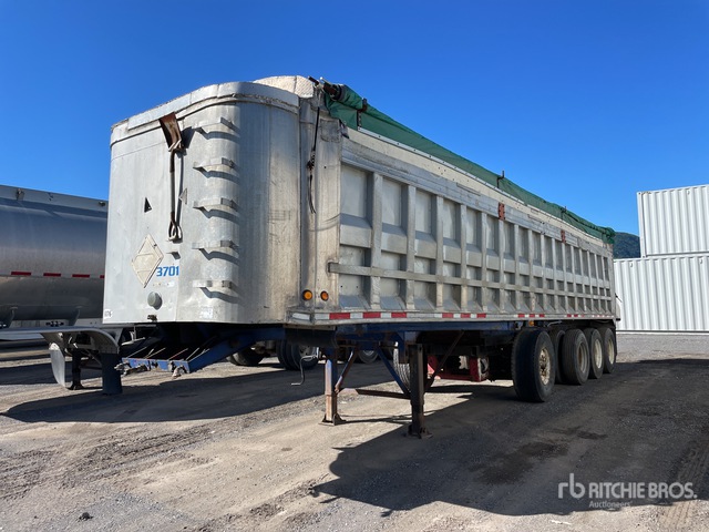 1990 Steco 38 ft Quad/A End Dump Trailer | Ritchie Bros. Auctioneers