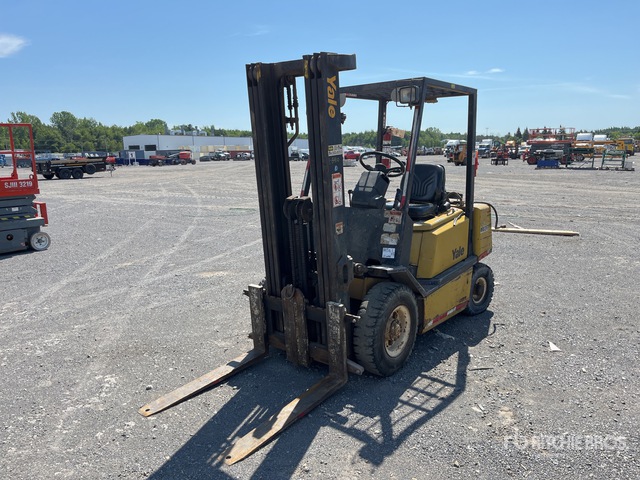 1995 Yale GLP050 3000 lb Pneumatic Tire Forklift | Ritchie Bros ...