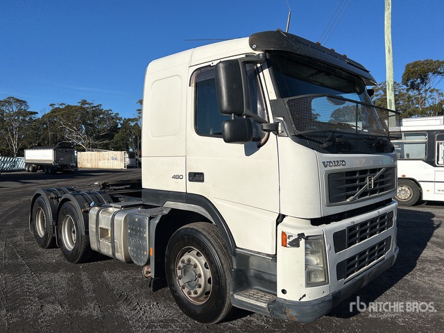 2009 Volvo FM13 6x4 T/A Sleeper Truck Tractor | Ritchie Bros. Auctioneers
