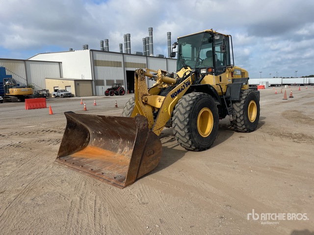 2015 Komatsu WA200-7 Wheel Loader | Ritchie Bros. Auctioneers