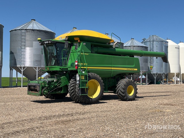 2011 John Deere 9870 STS Combine Harvester | Ritchie Bros. Auctioneers