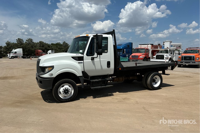 2015 International TerraStar 4x4 Flatbed Truck | Ritchie Bros. Auctioneers