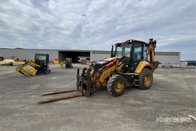 2017 Cat 420F2IT 4x4 Backhoe Loader | Ritchie Bros. Auctioneers