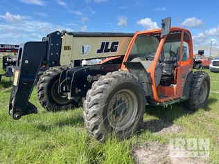2019 JLG 742 Telehandler in Fort Pierce, Florida, United States ...
