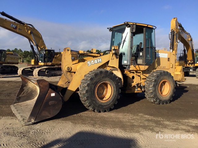 2003 John Deere 544H Pala Cargadora | Ritchie Bros. Auctioneers