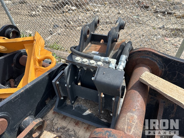 Stanley HSX31250 Plate Compactor Attachment in Dallas, Texas, United ...