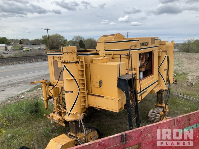 1983 Gomaco Commander III GT-6300 Curb and Gutter Machine (Inoperable ...