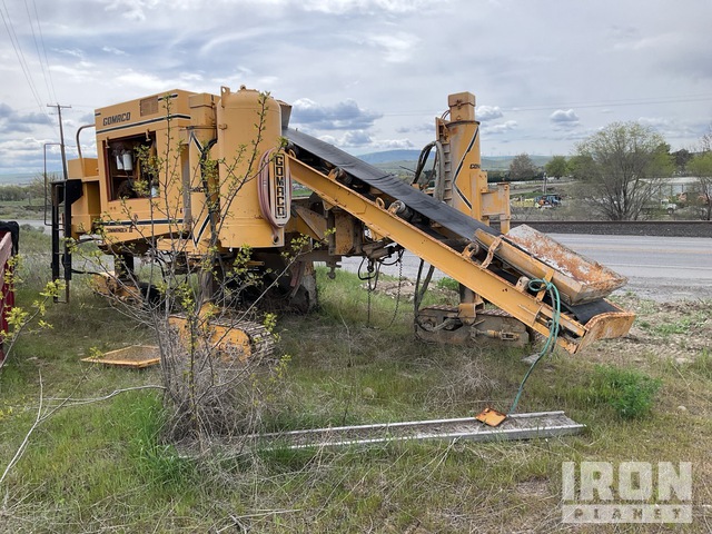 1983 Gomaco Commander III GT-6300 Curb and Gutter Machine (Inoperable ...