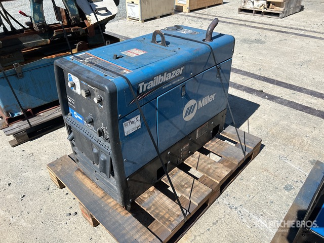 Miller Trailblazer 325 325 A Multi-Process Engine Driven Welder ...