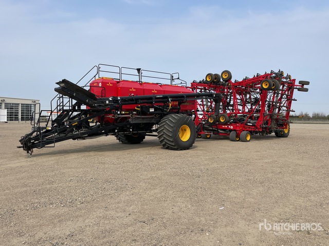 2023 Vaderstad Seed Hawk 84 ft Air Drill | Ritchie Bros. Auctioneers