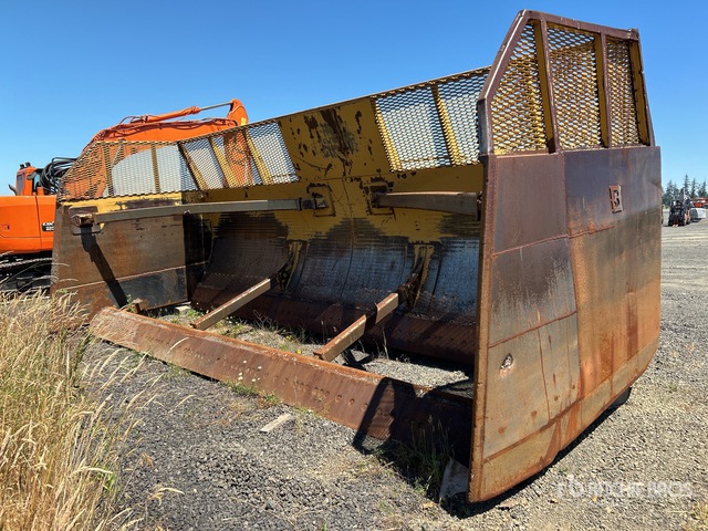 24 ft Wood Chip Dozer Blade | Ritchie Bros. Auctioneers