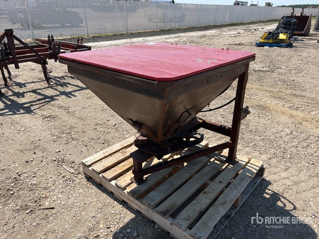 3-Point Fertilizer Spreader | Ritchie Bros. Auctioneers