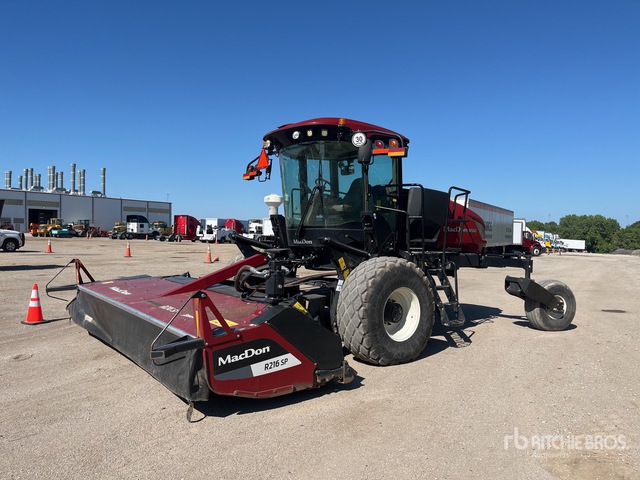 2022 MacDon M1240 16 ft 9 in Swather Windrower | Ritchie Bros. Auctioneers