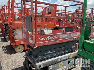 2017 Skyjack SJ 3219 Electric Scissor Lift in Davenport, Florida ...