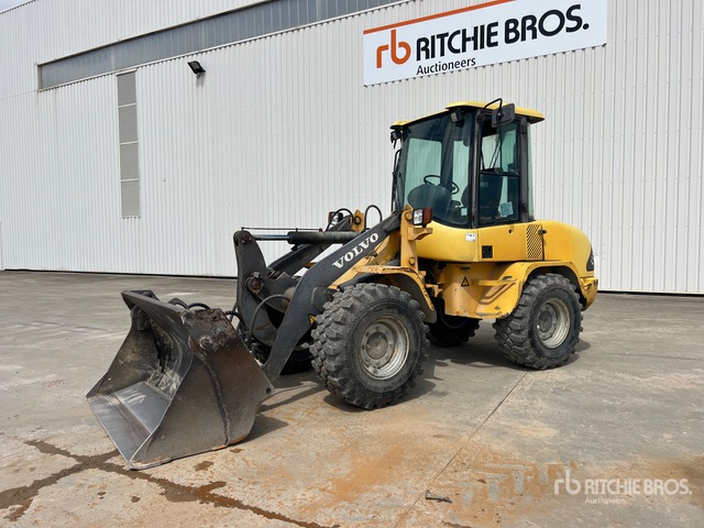2000 Volvo L30Z Chargeuse Sur Pneus Wheel Loader | Ritchie Bros ...