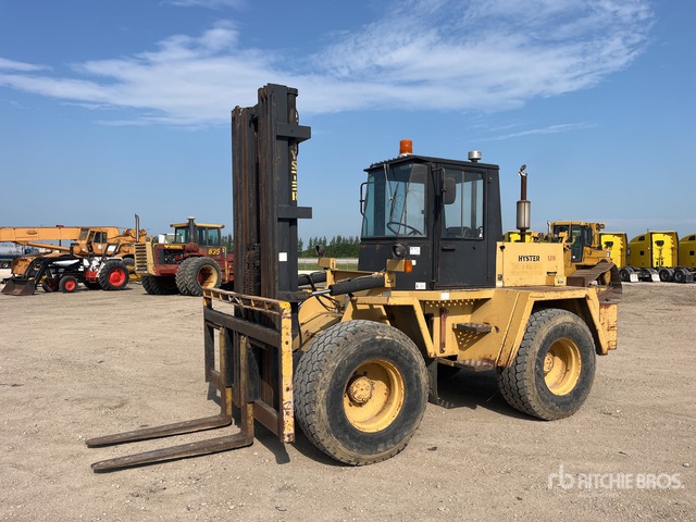 Hyster RT 850 17000 lb 4x4 Rough Terrain Forklift | Ritchie Bros ...