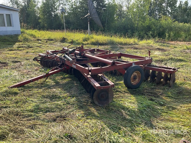 White 256 20 ft Tandem Disc | Ritchie Bros. Auctioneers