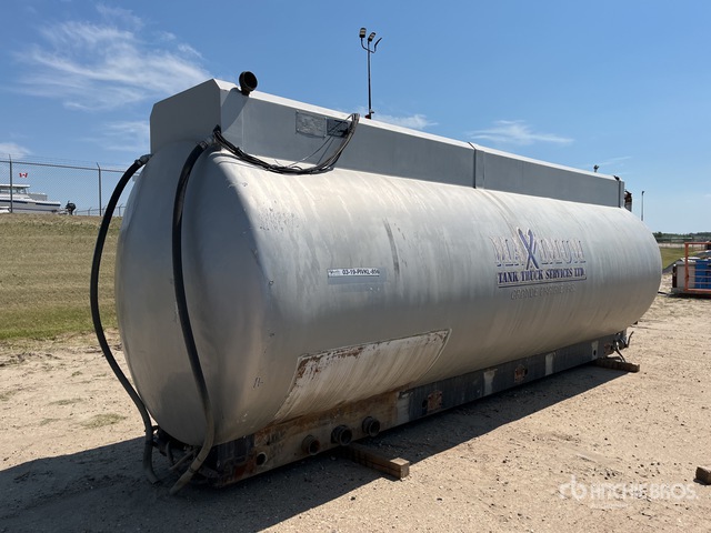 Comptank 22670 Litre Composite Tank Varios implementos camion | Ritchie ...