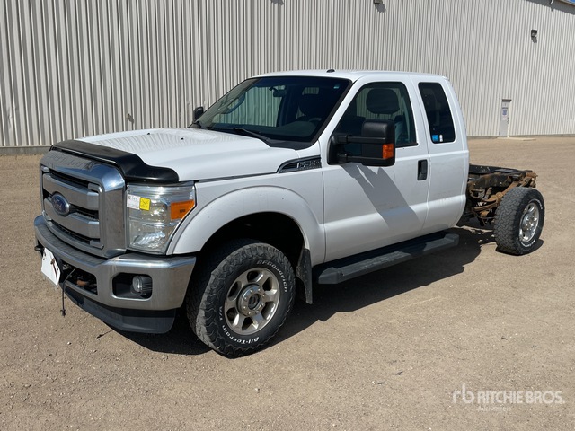 2013 Ford F-350 XLT 6x4 Extended Cab Cab and Chassis | Ritchie Bros ...