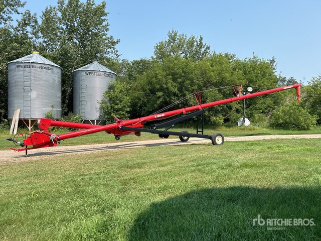 2016 Wheatheart X 100-63 10 in x 63 ft Swing Grain Auger | Ritchie Bros ...